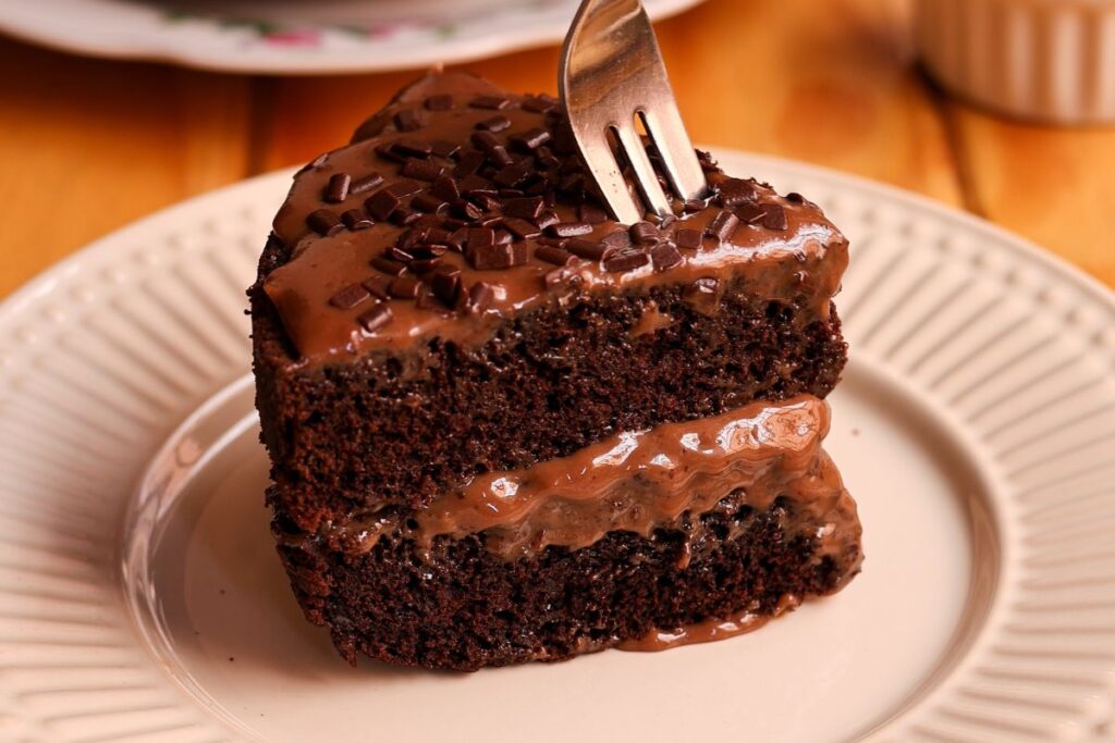 Bolo de chocolate com café - Essa Receita Funciona